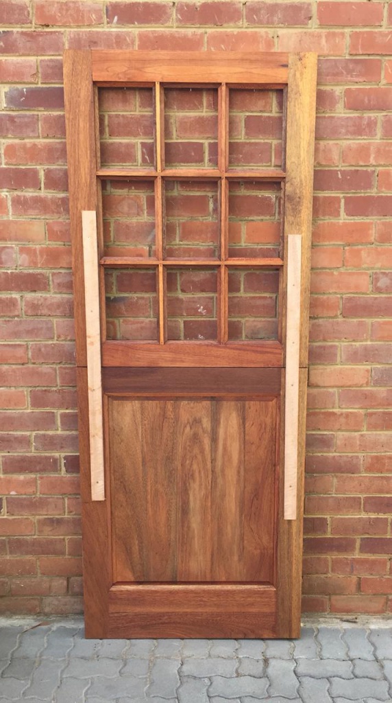 Cottage Top/Bottom Panel Single Stable Door - Bron Joineries